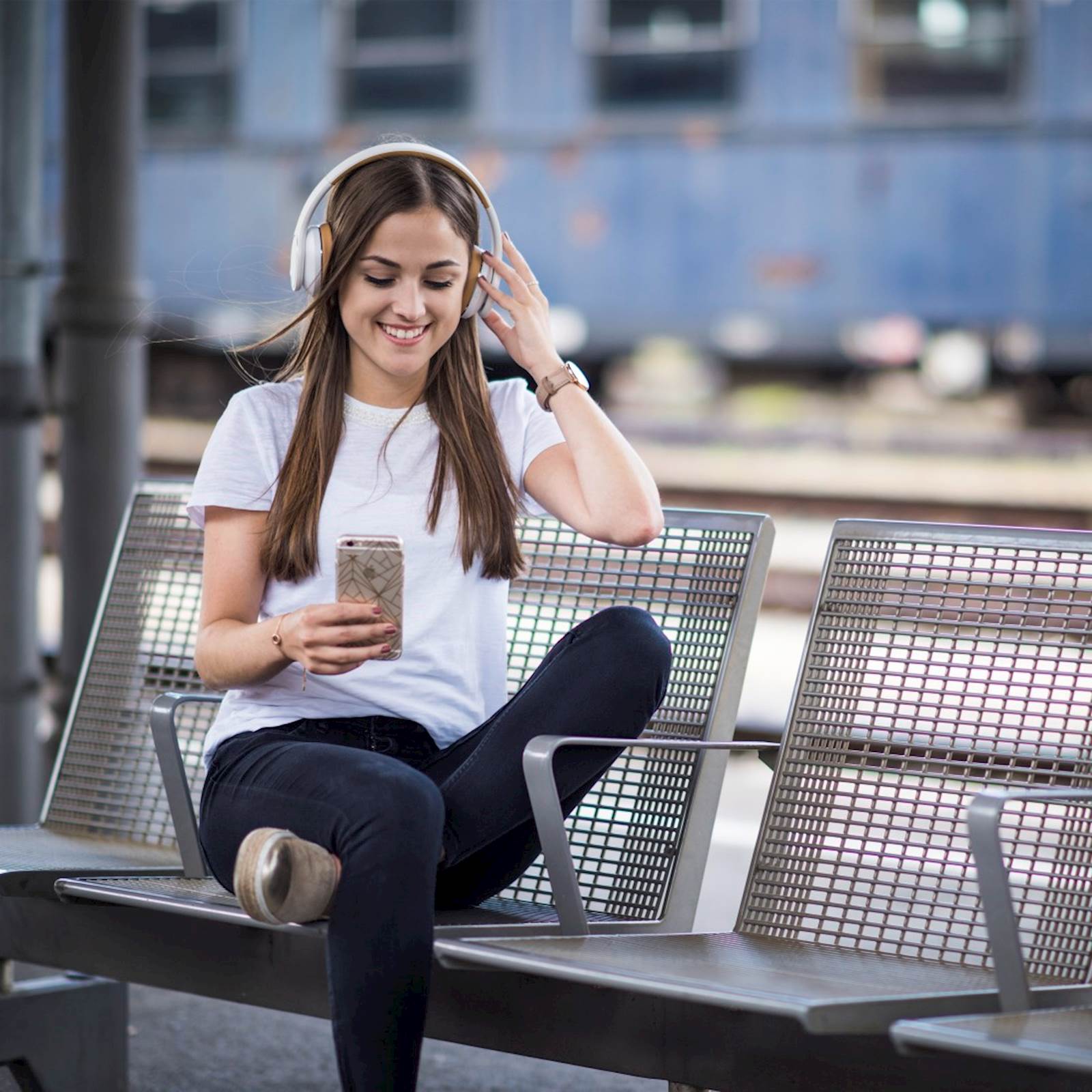 Slušalice HAMA Bluetooth® “Touch”, on-ear - IMEL - Najveća domaća ...